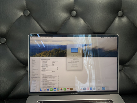 Apple MacBook Pro 2019 года 16 inch i9 16-1 ТБ в идеальном состоянии