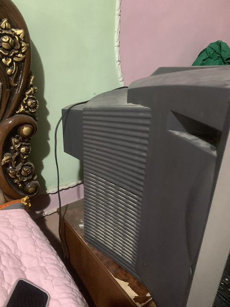 televizor LG sotiladi xolati yaxshi