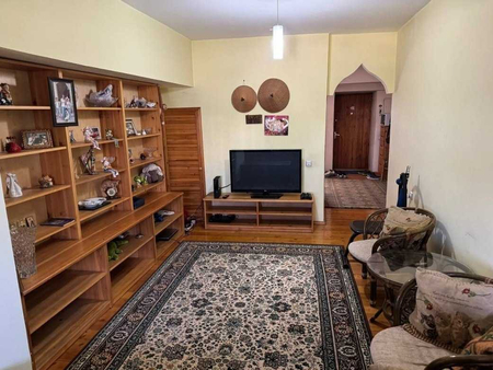 Срочно продается 2х комнатная квартира на Ц1  (МНМ)