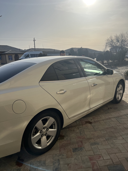 Malibu 1 продаётся конца 2013-года.  пробег 100000. Не битый.