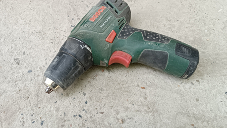 шуруповерт BOSCH Rabochi
