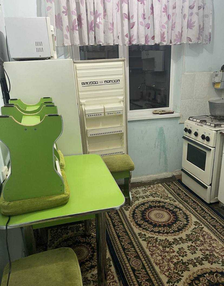 2 xonali 3 etajda joylashgan jixozlangan kvartira ijaraga beriladi