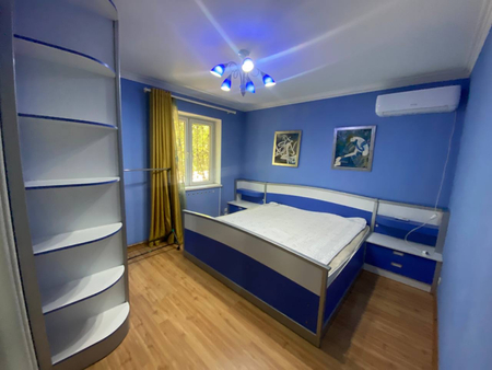 Продам Квартиру под Нежилой 65м2 Новомосковская вторая линия