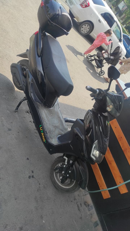 Elektro skuter tesla model