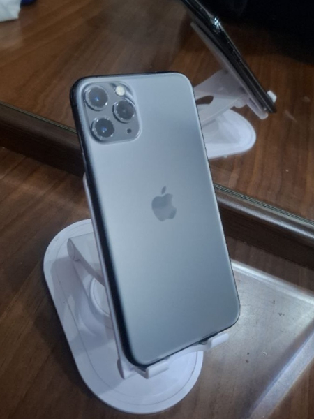iPhone 11 pro grey