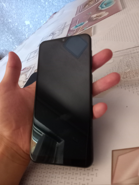 Samsung a 50 holati yaxwi
