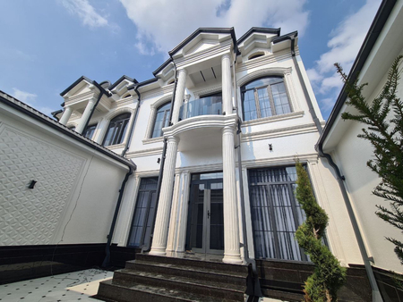 Срочно продается ЕВРО ДОМ на Циалковской, 3 сотки, 330 м2