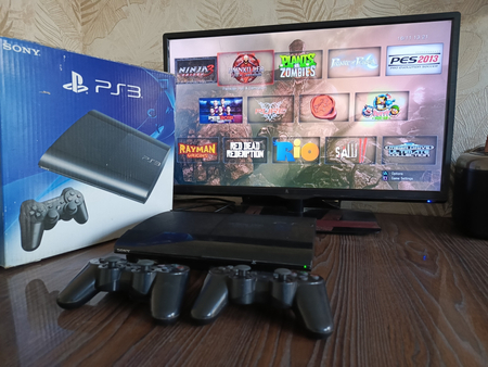 Ps3 super slim 500gb +95 игры