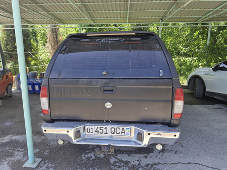 Организация продаёниссан пикап  2009 года выпуска.