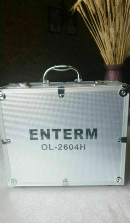 Продам радио микрофон в идеальном состоянии Enterm двойной.