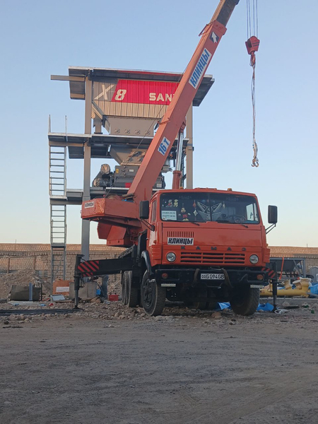 Avtokran 16m 18t