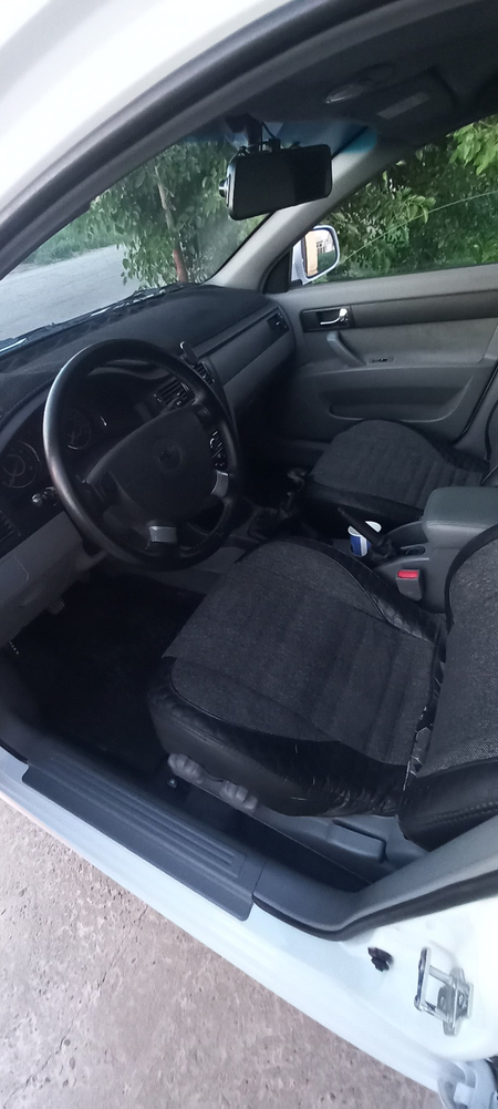 Chevrolet Jentra