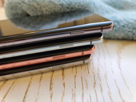 Samsung Galaxy S10 DUOS. Hotirasi 128 GB. OzU 8 GB. Garantya bor 100%