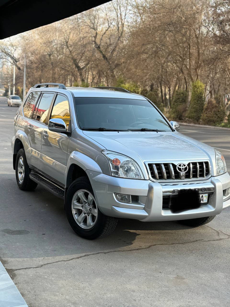 Продам свою машину Toyota 120