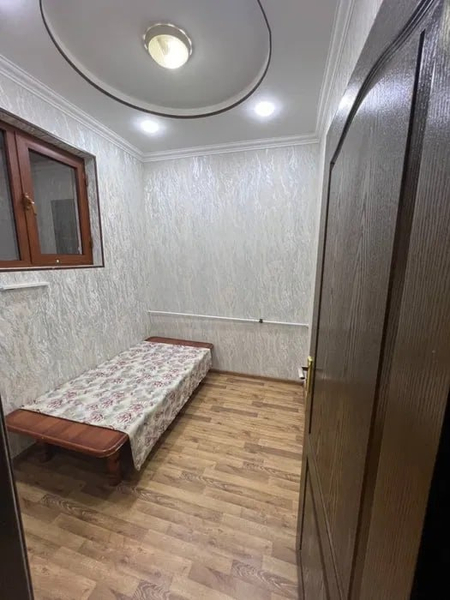 Чиланзар 14 квартал 2в3/1/4 Панель,смежка,балкон 1,5*6