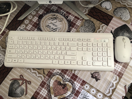 Hp kompyuteri sotiladi srochna!