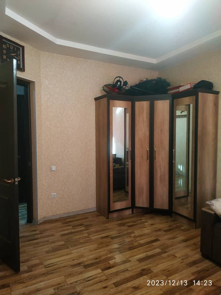 1/3/3// Продаётся на Мирзо Улгбек Новостройка