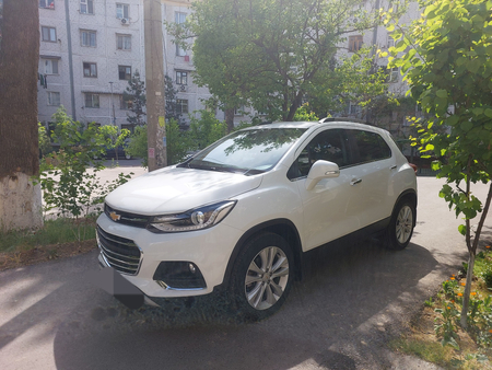 Tracker 1 2019 A/T