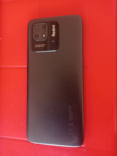 Redmi 10c black 4/128gb sotladi srochna
