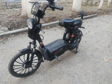 Skuter, 60V20AH 20lik sakadiska
