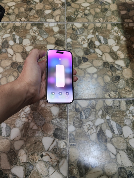Iphone 14 pro ideal holatda