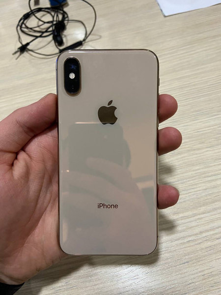 Iphone Xs 256 talik sotiladi