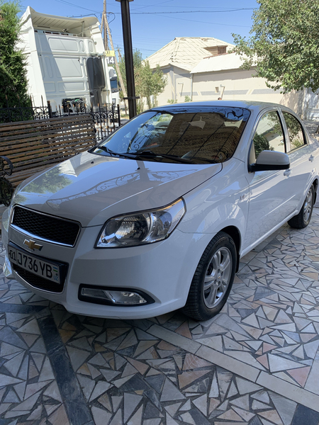 SOTILADI! Nexia 3 avtomat