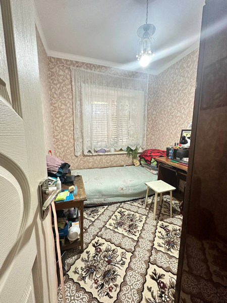 Продается 2/1/4 на Буз-2 Мирзо Улукбекский район