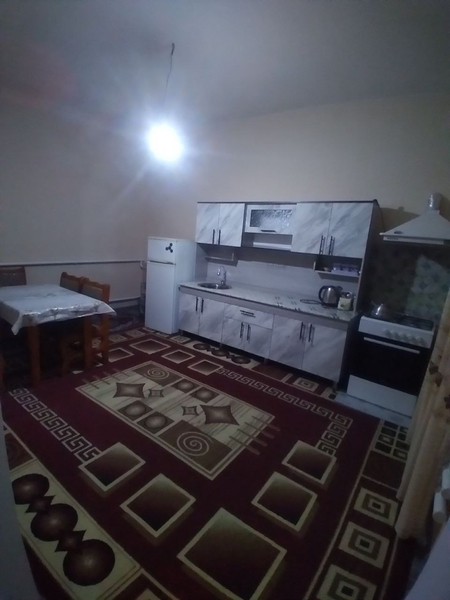 Яҳши янги намунали уй ховли ижарага берилади 5 хонали