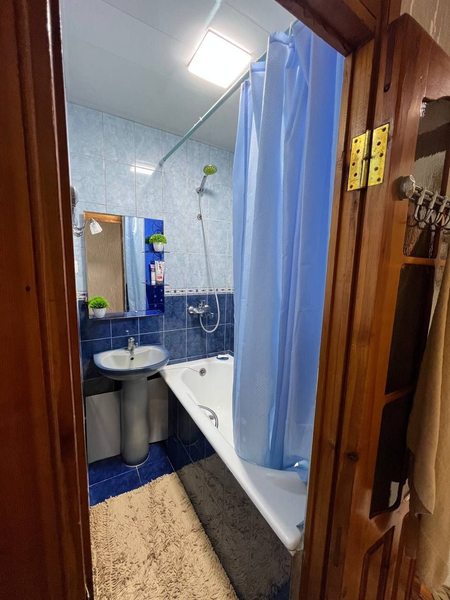 Продается 4x- квартира  Мархабо