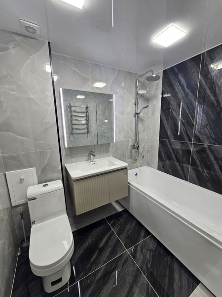 4х комнотная квартира. Вокзал. 115м2