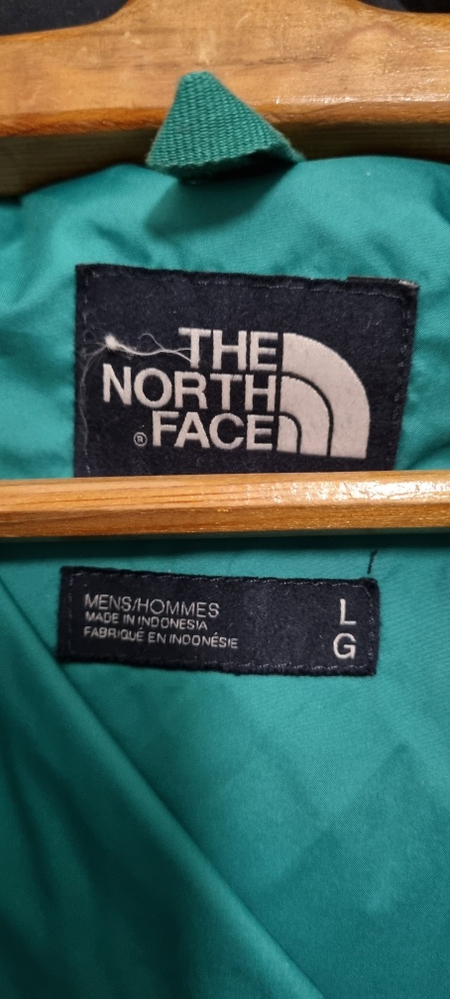Новая куртка the  north face. Размер  L.
