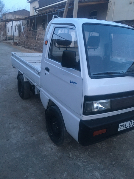 Chevrolet labo oq rang holati ideal