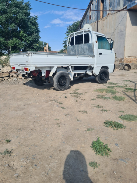 Damas Labo sotiladi