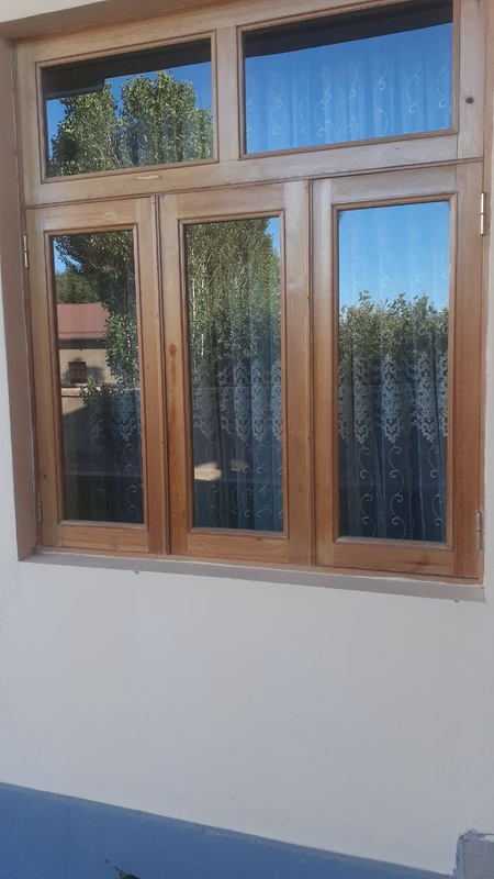 Eshik va romlar yasash va ustanovka