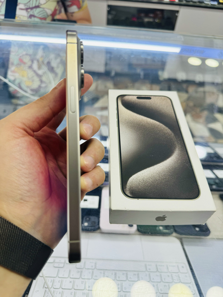 iPhone 15 Pro Max 256 gb natural
