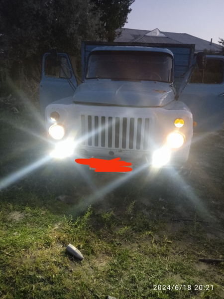 Gaz 53 sroshna sotiladi 4000$ kelishtiramiz