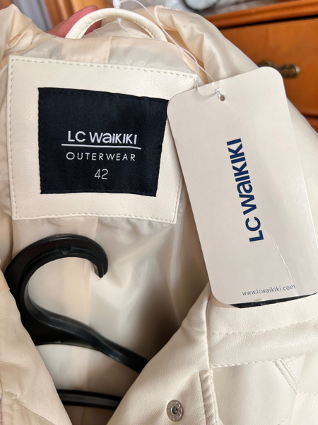 новая куртка от LC WAIKIKI