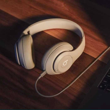 Продаю беспроводные наушники Beats Studio Pro (оригинал из США)