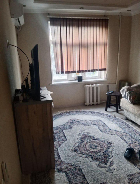 На 5 квартале Чиланзарского района продается квартира. 1/4/4