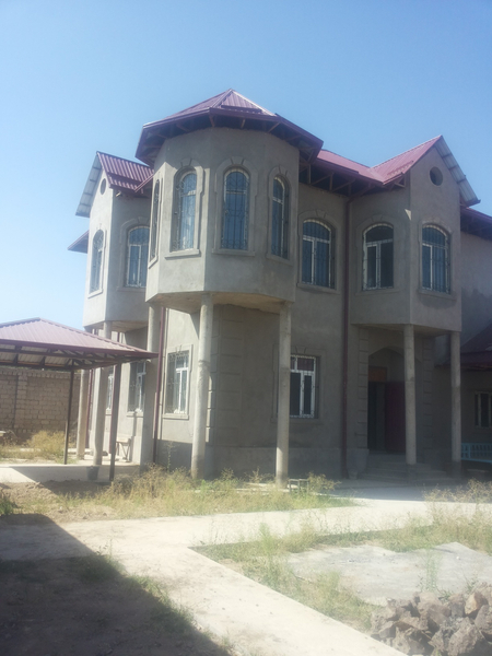 Своя дача в Чирчике вдоль реки