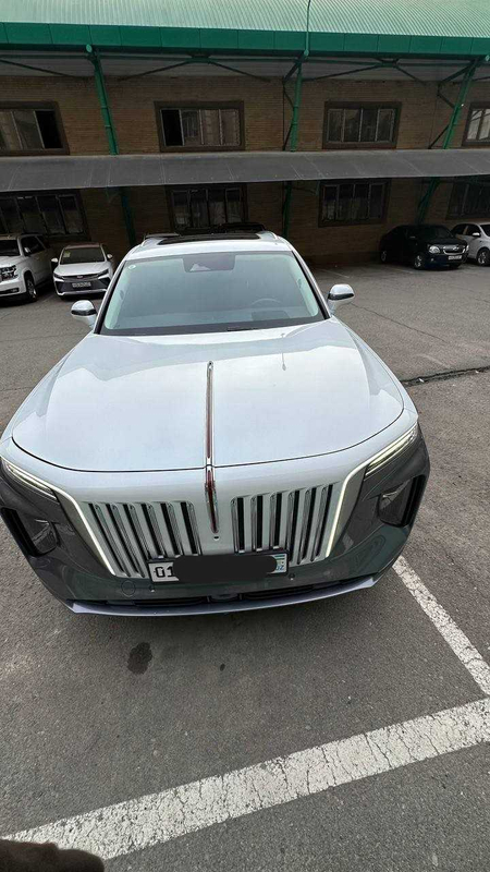 Электрический Hongqi E-HS9 - роскошь и мощь на любой дороге!