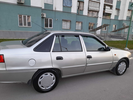 Nexia 2 sotiladi