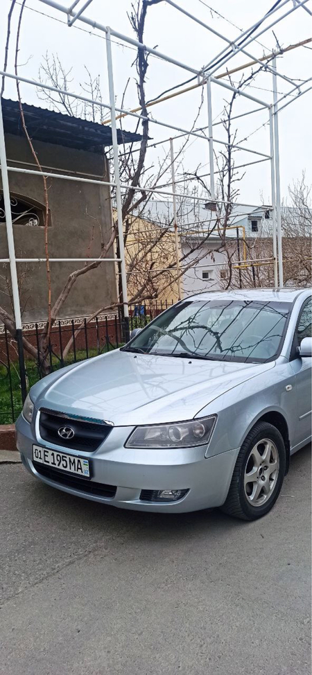 Продаётся Hyundai Sonata в хорошем состоянии