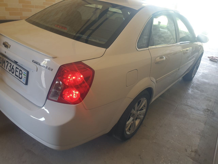 Lasetti 1.8 srochna
