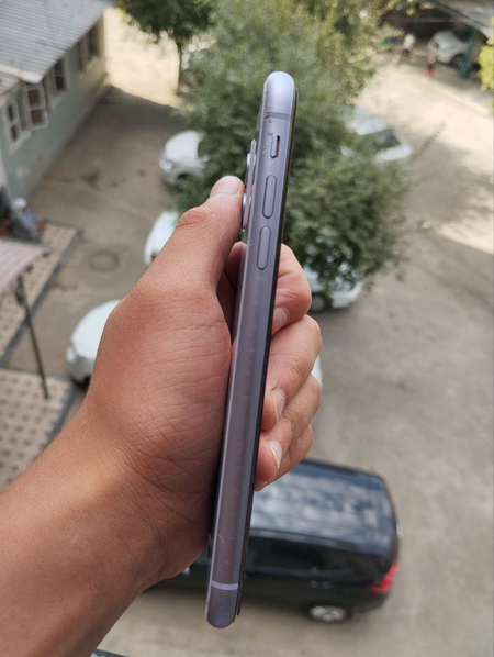 Iphone 11 sotiladi