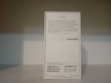 Продам коробку от iPhone 7