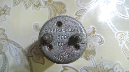 Амперметр постоянного тока от 0-400а, вибро-ударо-влаго-защищенный