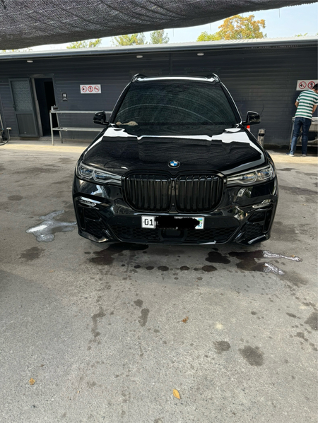 Продам BMW X7 Xdrive 40i 2020 пробег 34000