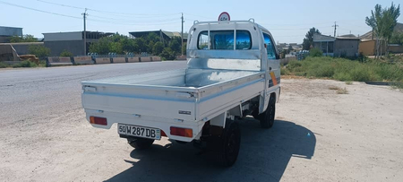 Labo sotiladi nahtga 5200 holati yahshi 2009 yil